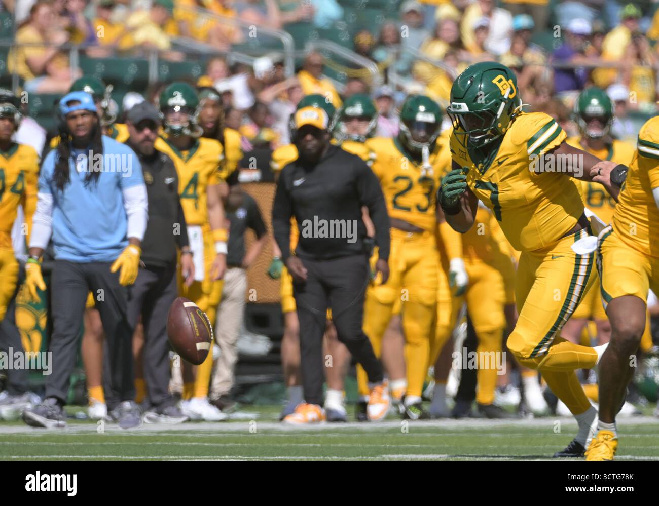 October 04, 2025 Baylor Bears running back Bryson Washington (7 ...