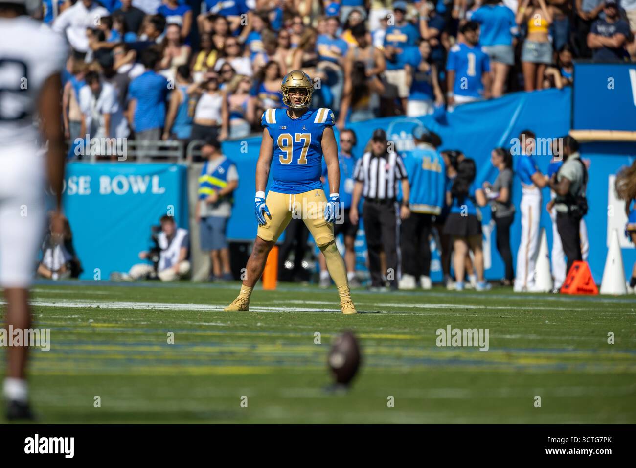 PASADENA, CA - OCTOBER 04: UCLA Bruins defensive lineman Jacob Busic ...