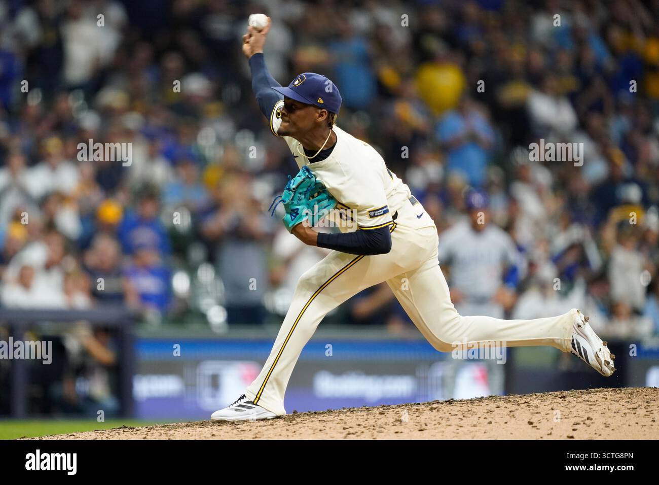 Milwaukee Brewers relief pitcher Abner Uribe (45) delivers during the ...