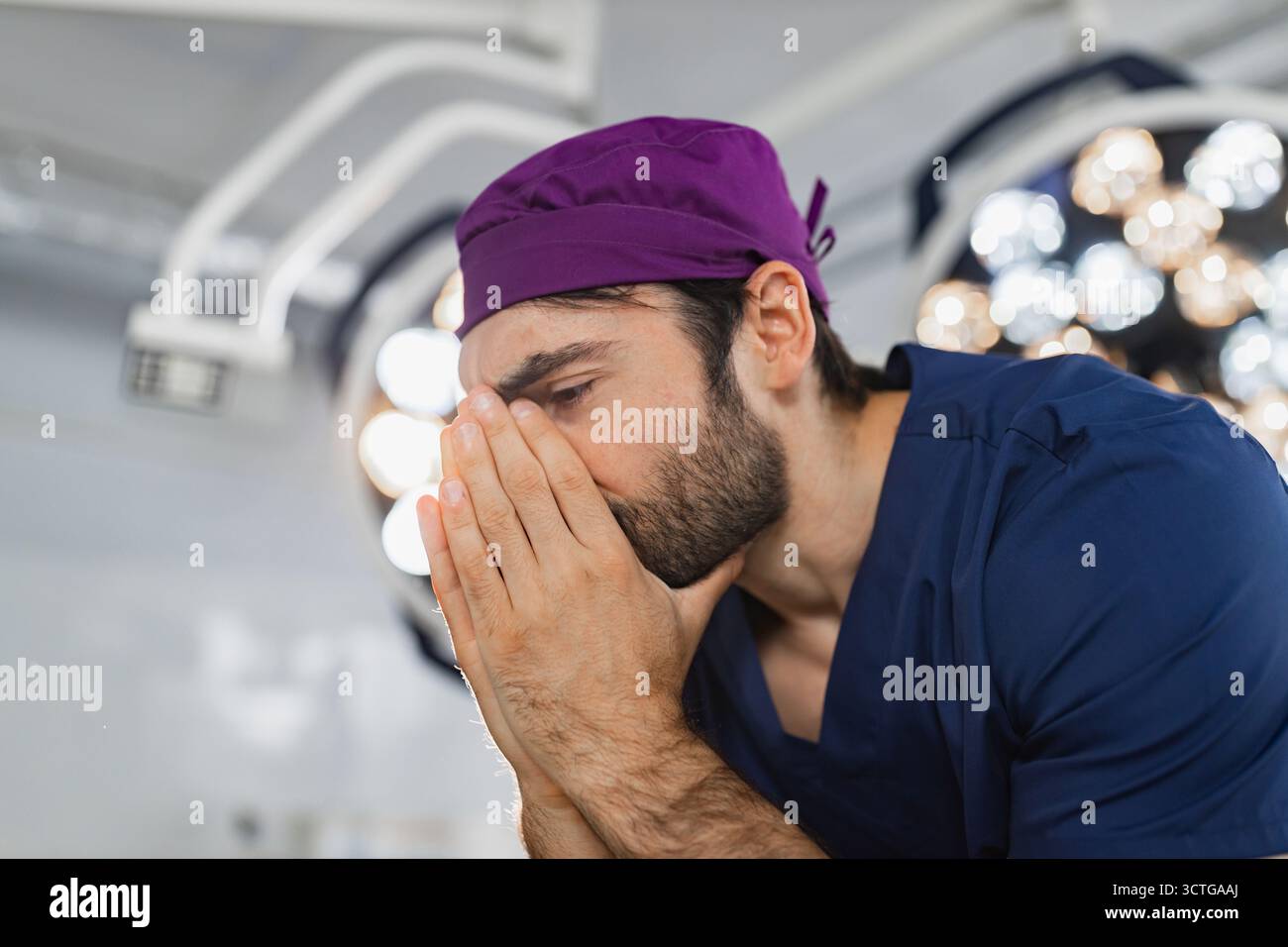 Surgeon beard tired face hi-res stock photography and images - Alamy