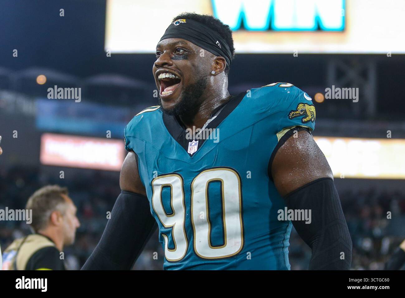 Jacksonville Jaguars defensive end Emmanuel Ogbah (90) walks off the ...