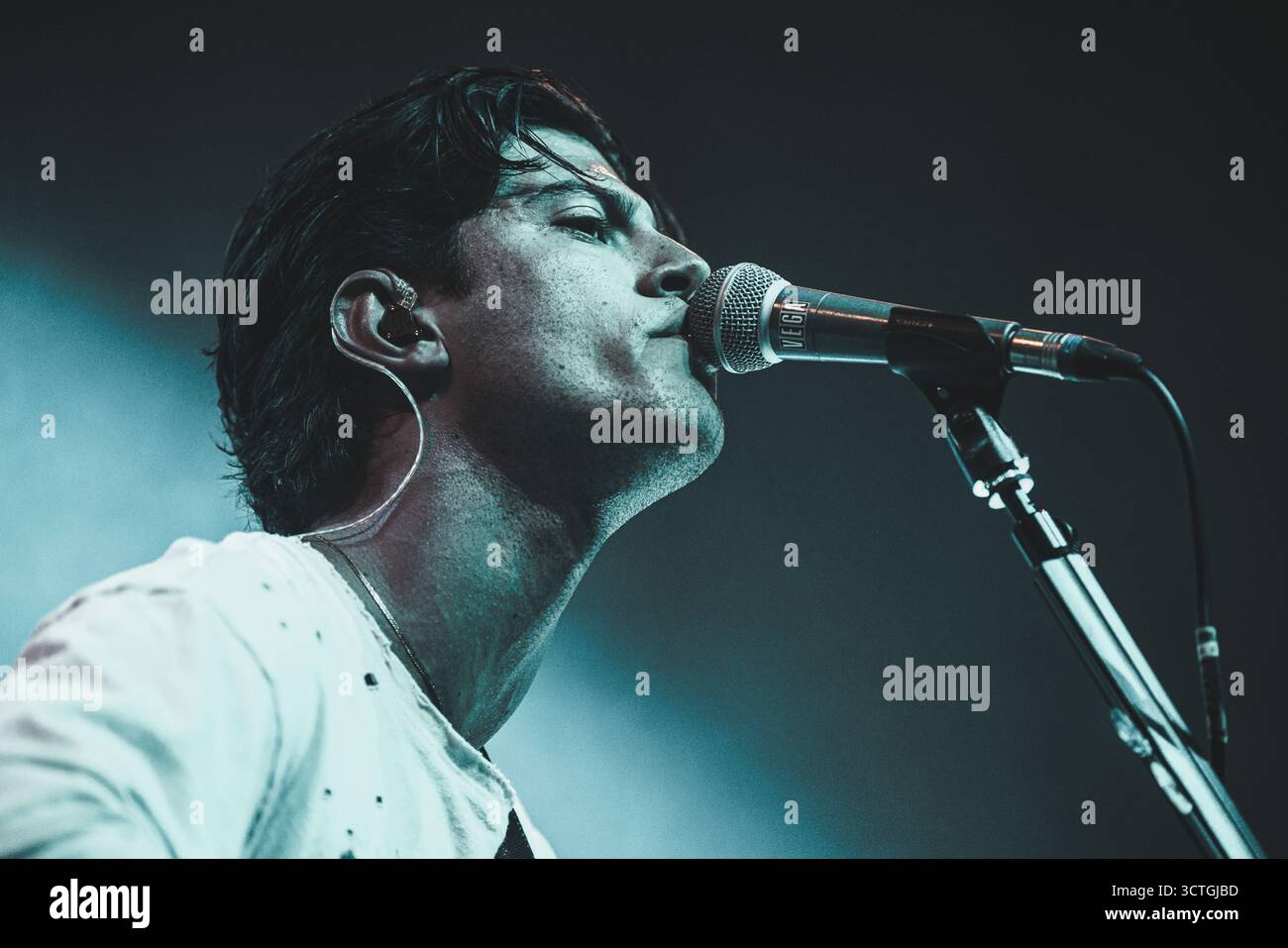 Pedro santos singer hi-res stock photography and images - Alamy