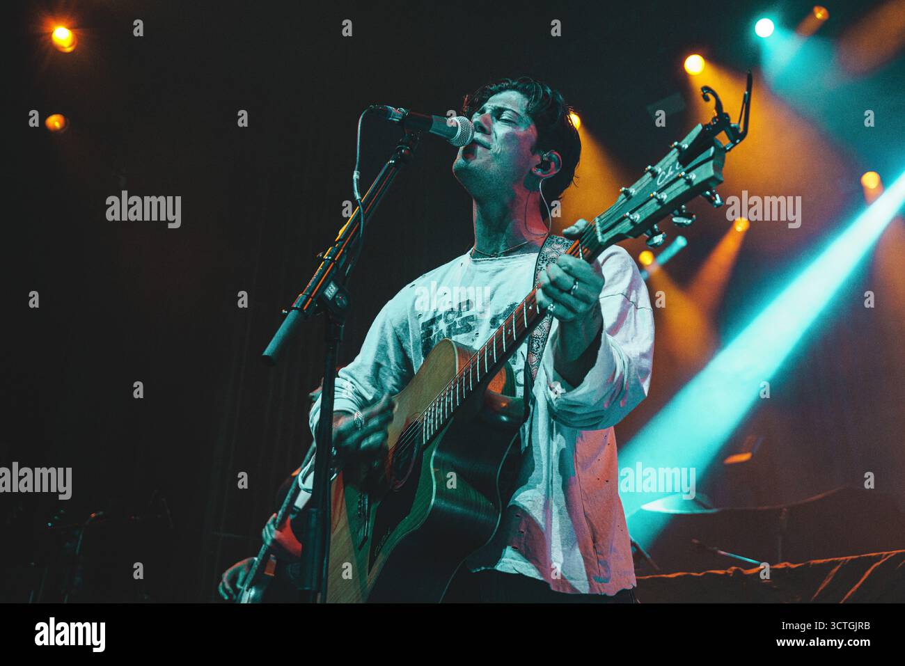 Pedro santos singer hi-res stock photography and images - Alamy