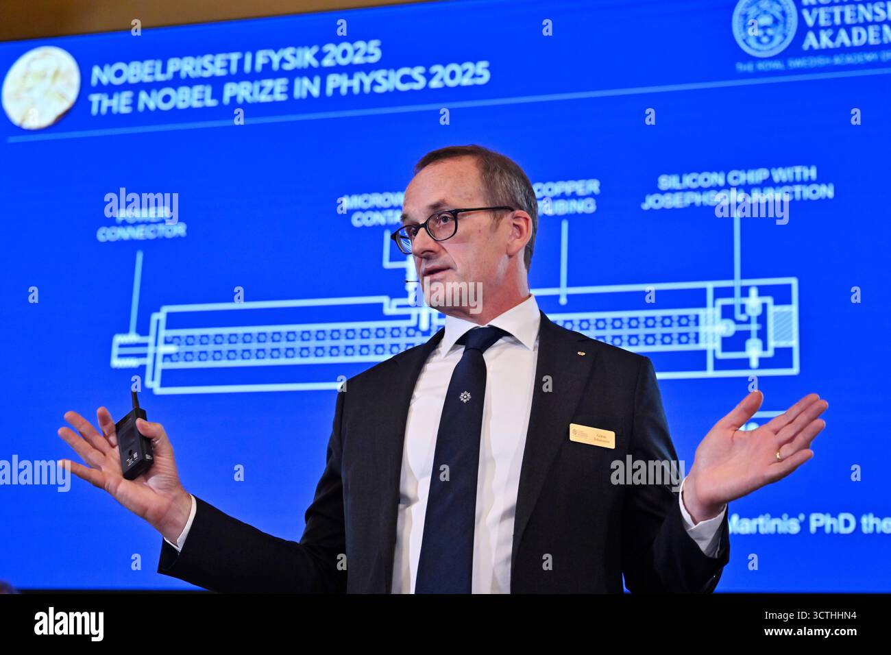 Member of the Nobel Committee for Physics Goran Johansson explains this year's Nobel Prize in ...