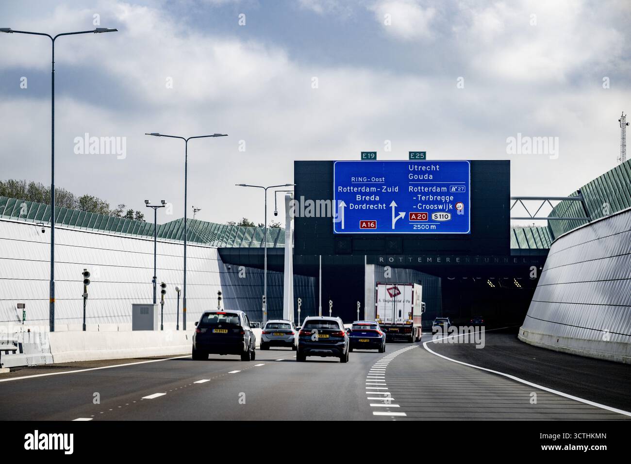 ROTTERDAM - The new A16 motorway in Rotterdam towards Dordrecht/Breda ...