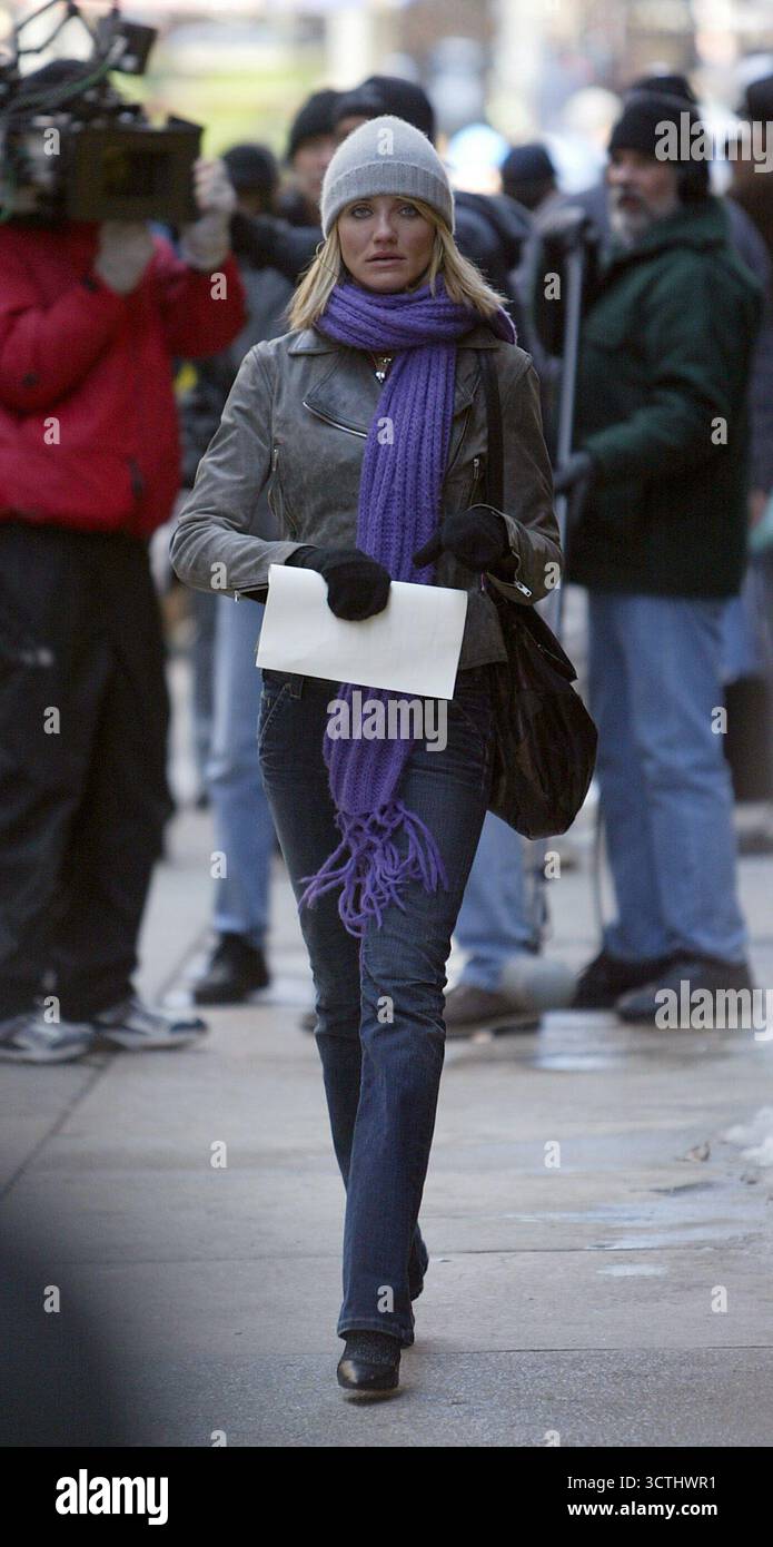 Cameron Diaz filming her new movie 'In Her Shoes' in Philadelphia. Her ...