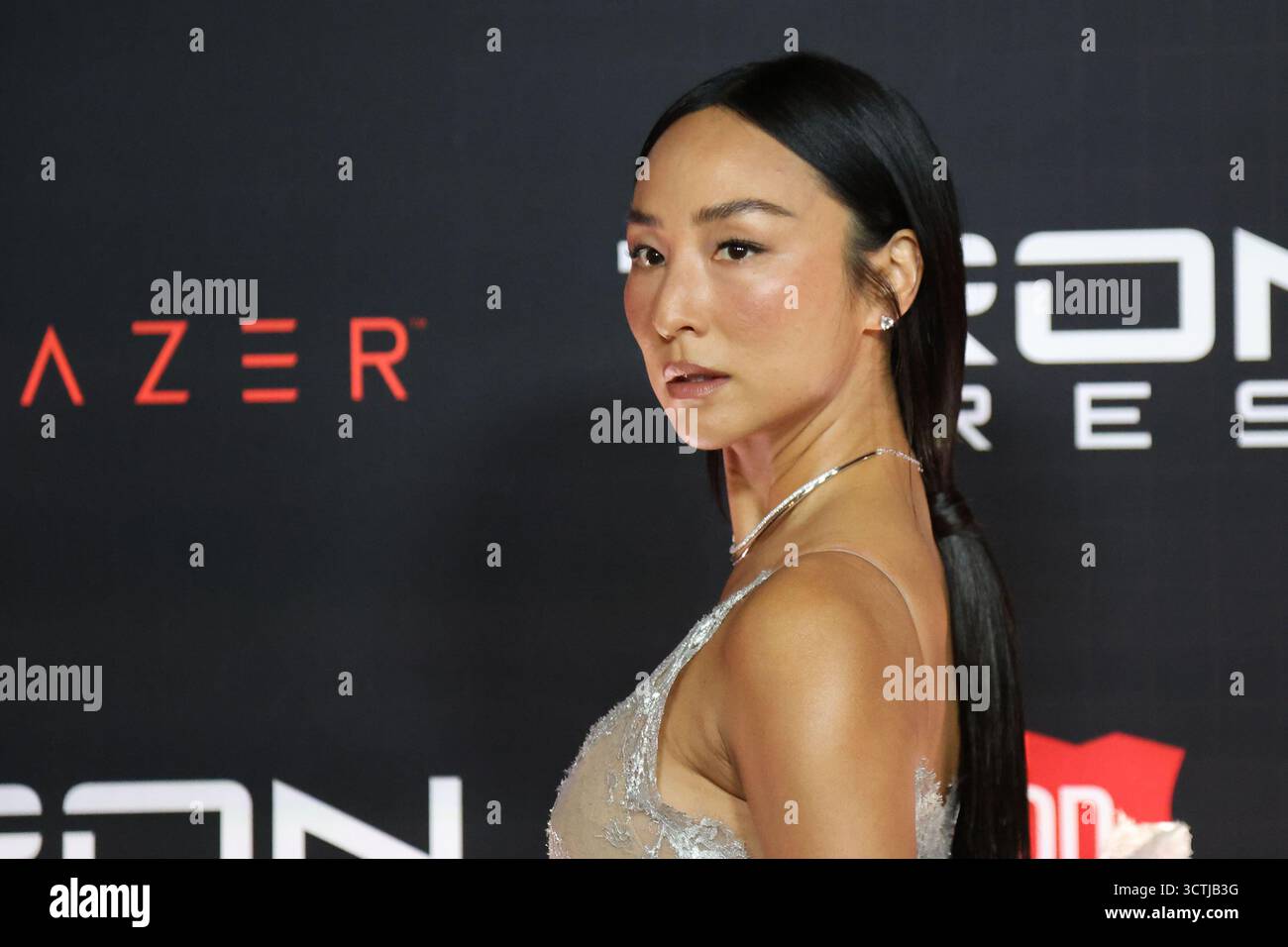 Los Angeles, USA. 6, October, 2025. Pictured left to right, Greta Lee ...