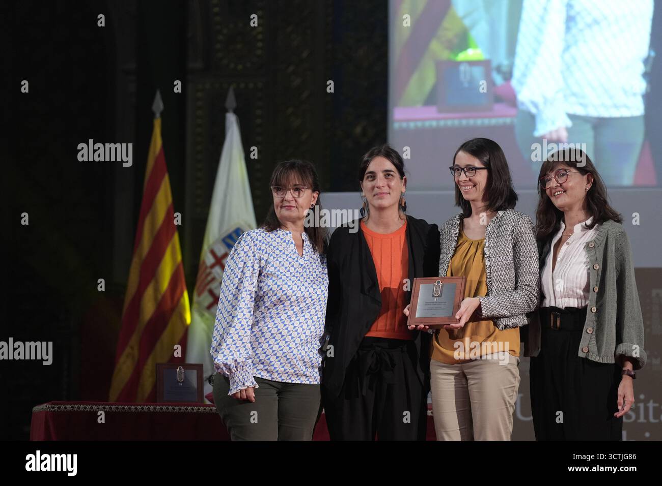 The Catalan Minister of Research and Universities, Núria Montserrat (2l ...