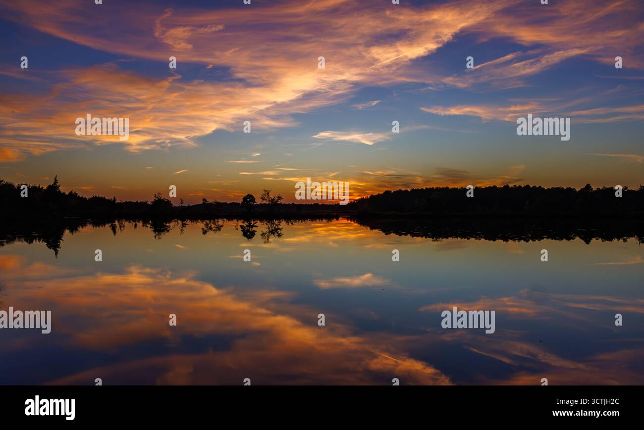 Colorful clouds over water hi-res stock photography and images - Alamy