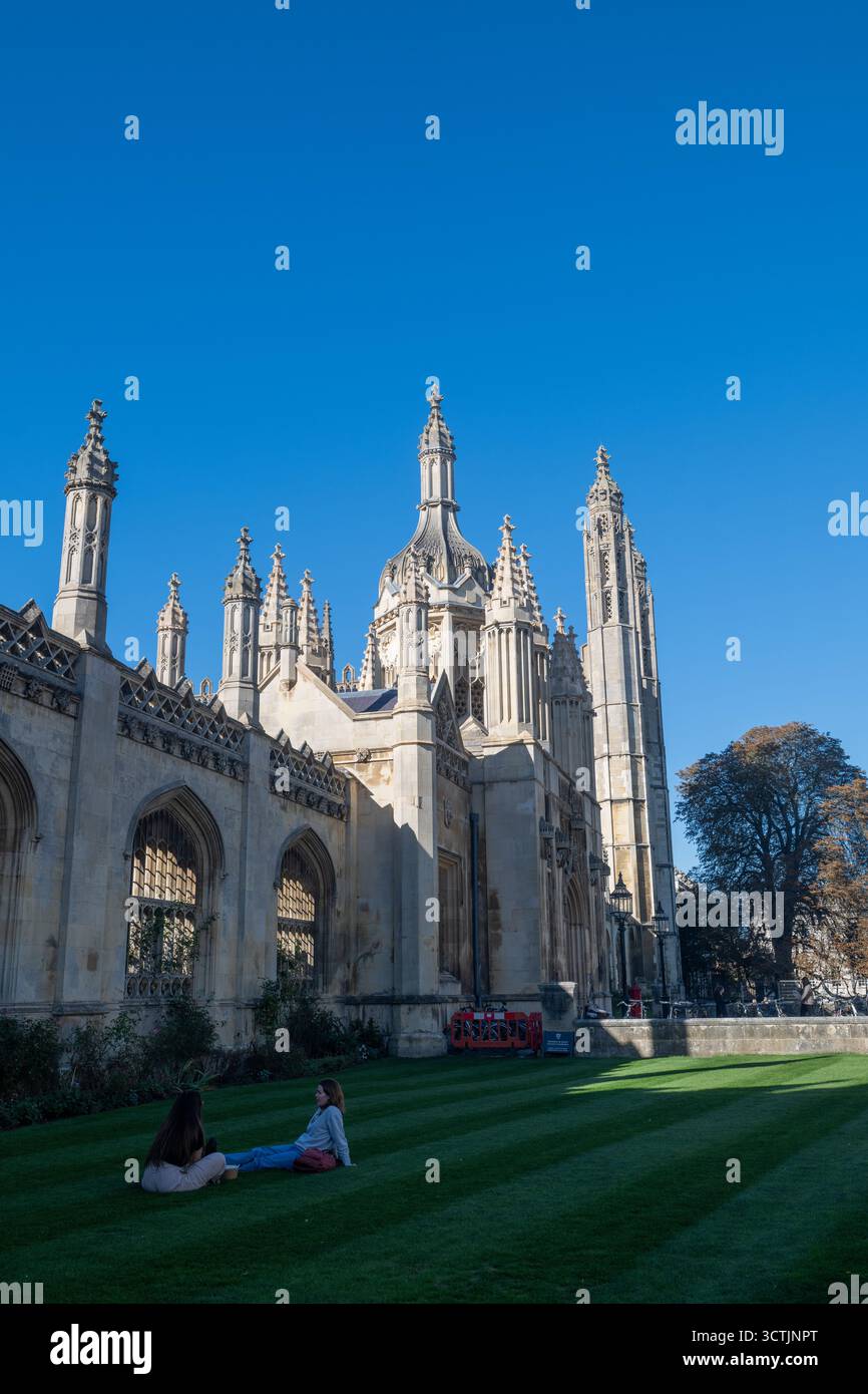 King's parade cambridge busy hi-res stock photography and images - Alamy