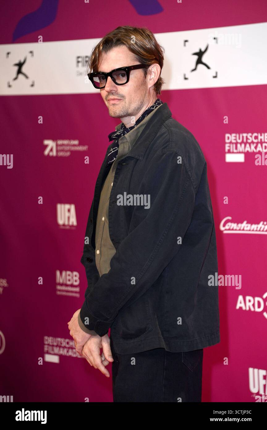 Sam Riley bei der 26. Verleihung der First Steps Awards 2025 im Theater ...