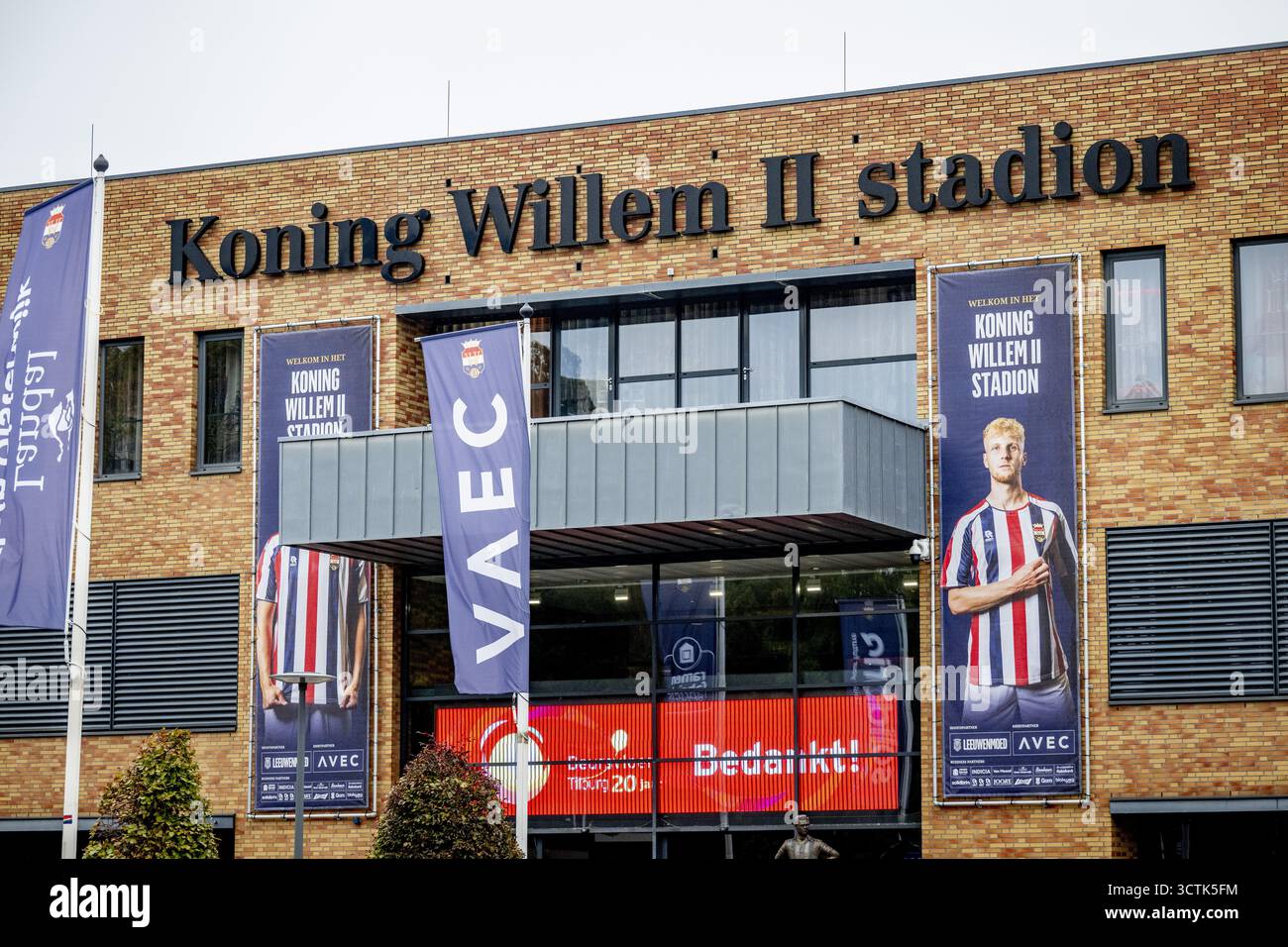 TILBURG - King Willem 2 stadium ANP /HOLLANDSE HOOGTE /ROBIN UTRECHT ...