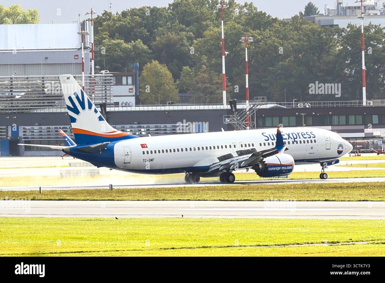 Stockbilder 10/2025 Flugzeug der Airline Sun Express *** Stock photos ...