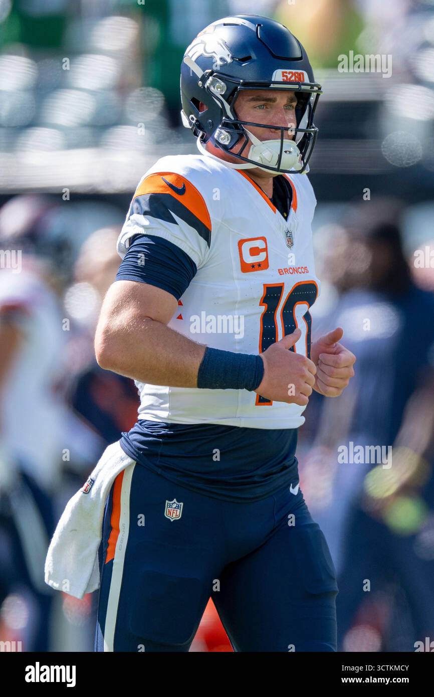 Denver Broncos quarterback Bo Nix in action during warm-ups prior to an ...