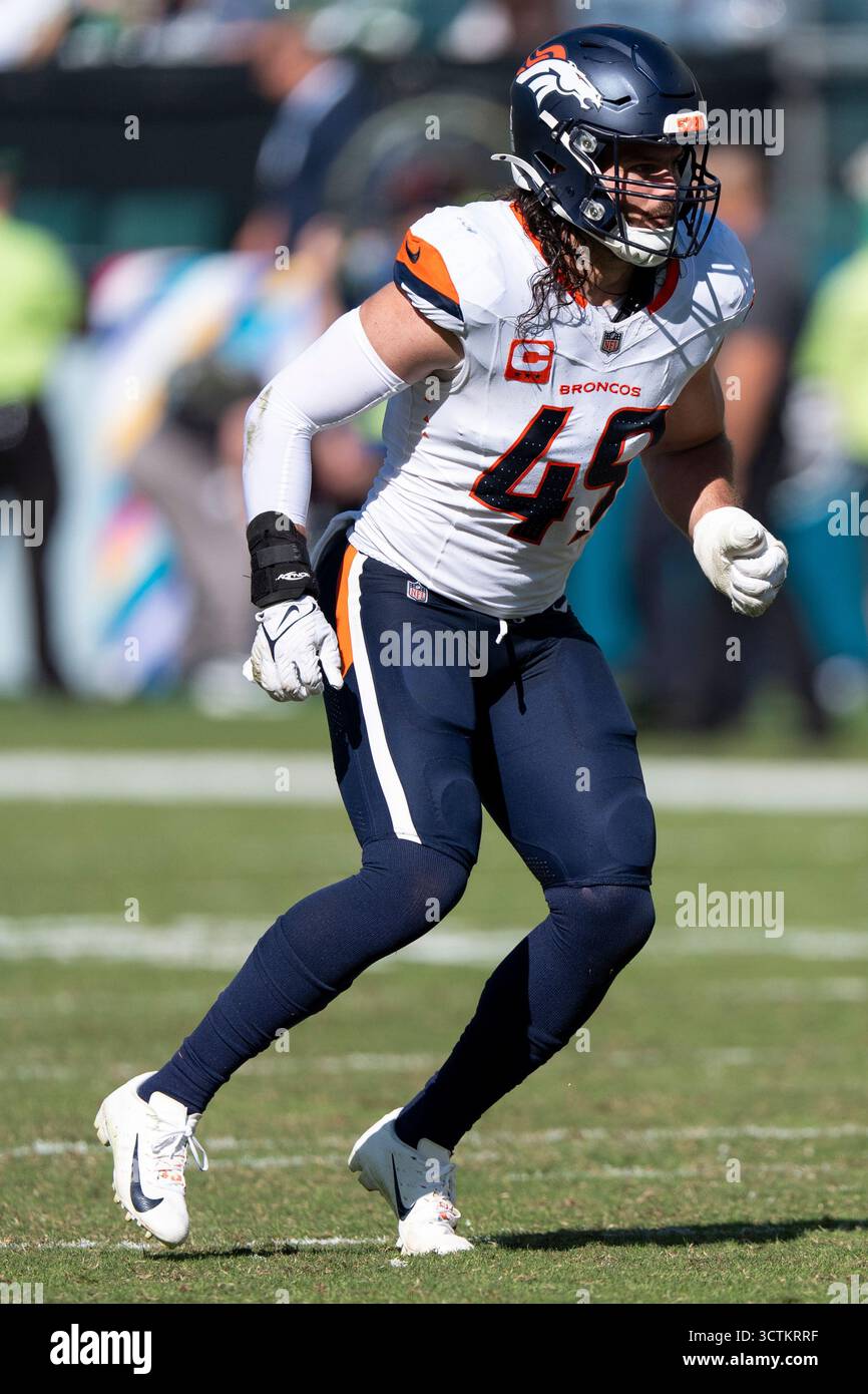 Denver Broncos linebacker Alex Singleton in action during an NFL ...