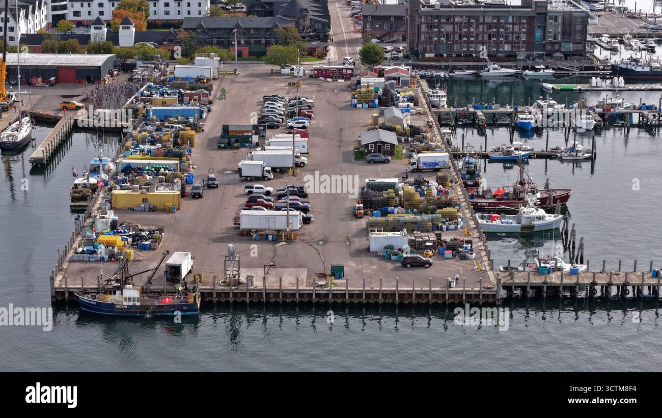Commercial fishing wharf in newport ri hi-res stock photography and ...
