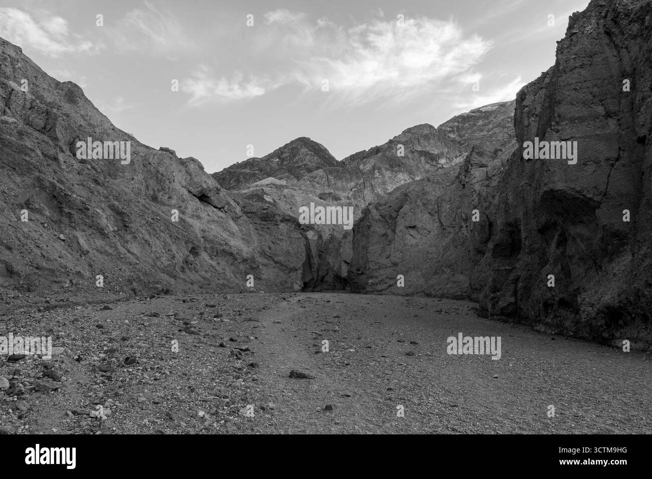 Rugged trail natural bridge Black and White Stock Photos & Images - Alamy