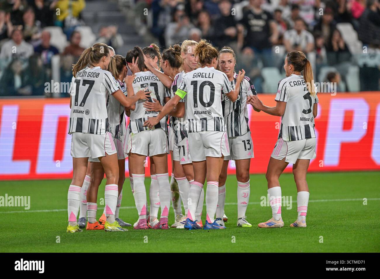 The players of Juventus celebrates the goal during Juventus FC vs SL ...