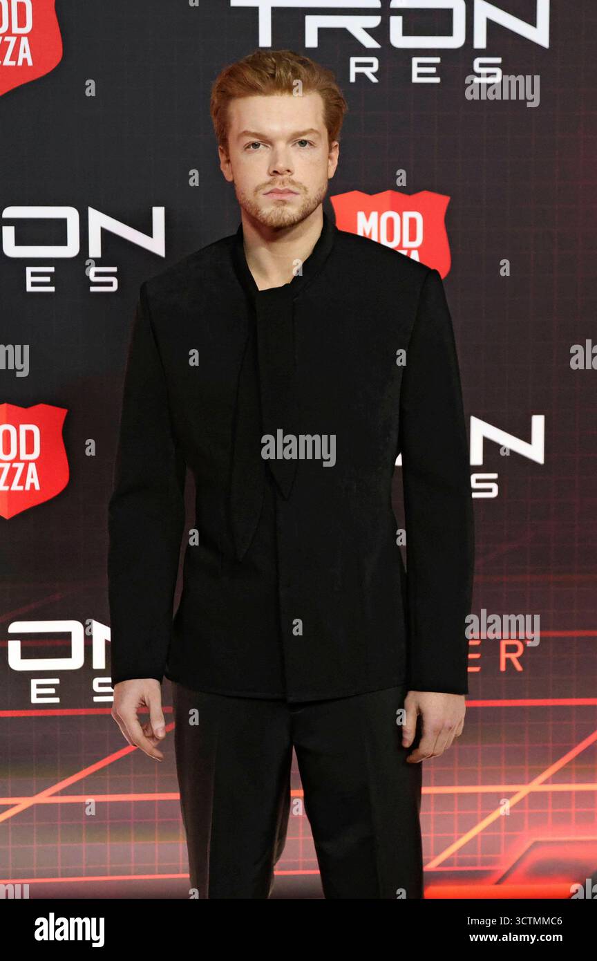 Cameron Monaghan bei der Weltpremiere des Kinofilms Tron: Ares im TCL ...