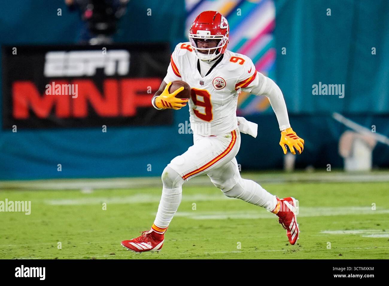 Kansas City Chiefs wide receiver Juju Smith-Schuster runs after a ...