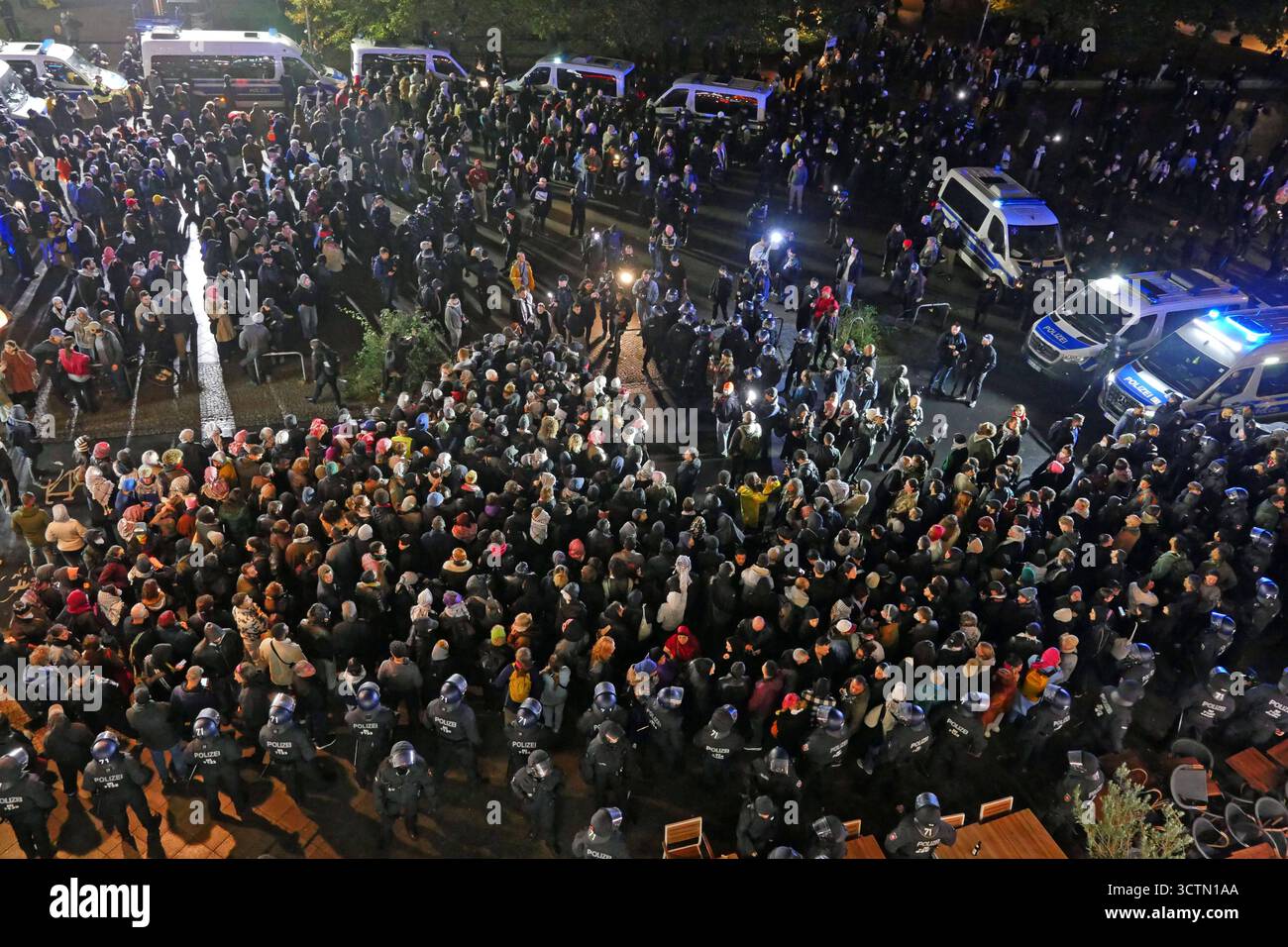07.10.2025, Berlin - Deutschland. Demontration für Palästina gegen ...