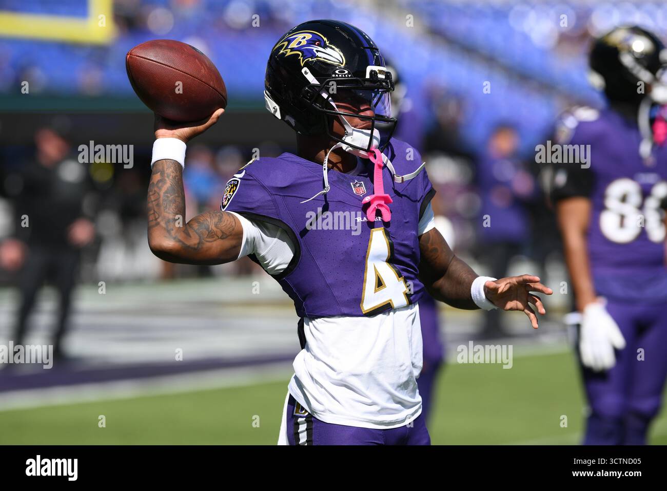 Baltimore Ravens wide receiver Zay Flowers (4) warms up before an NFL ...
