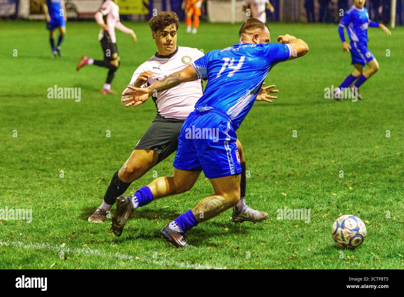 Glossop vs stockport hi-res stock photography and images - Alamy