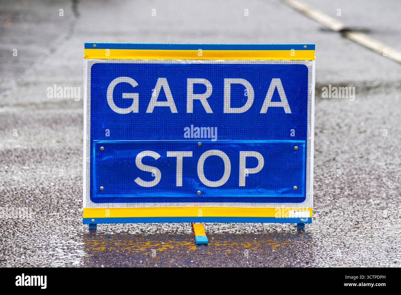 Garda siochana police sign hi-res stock photography and images - Alamy