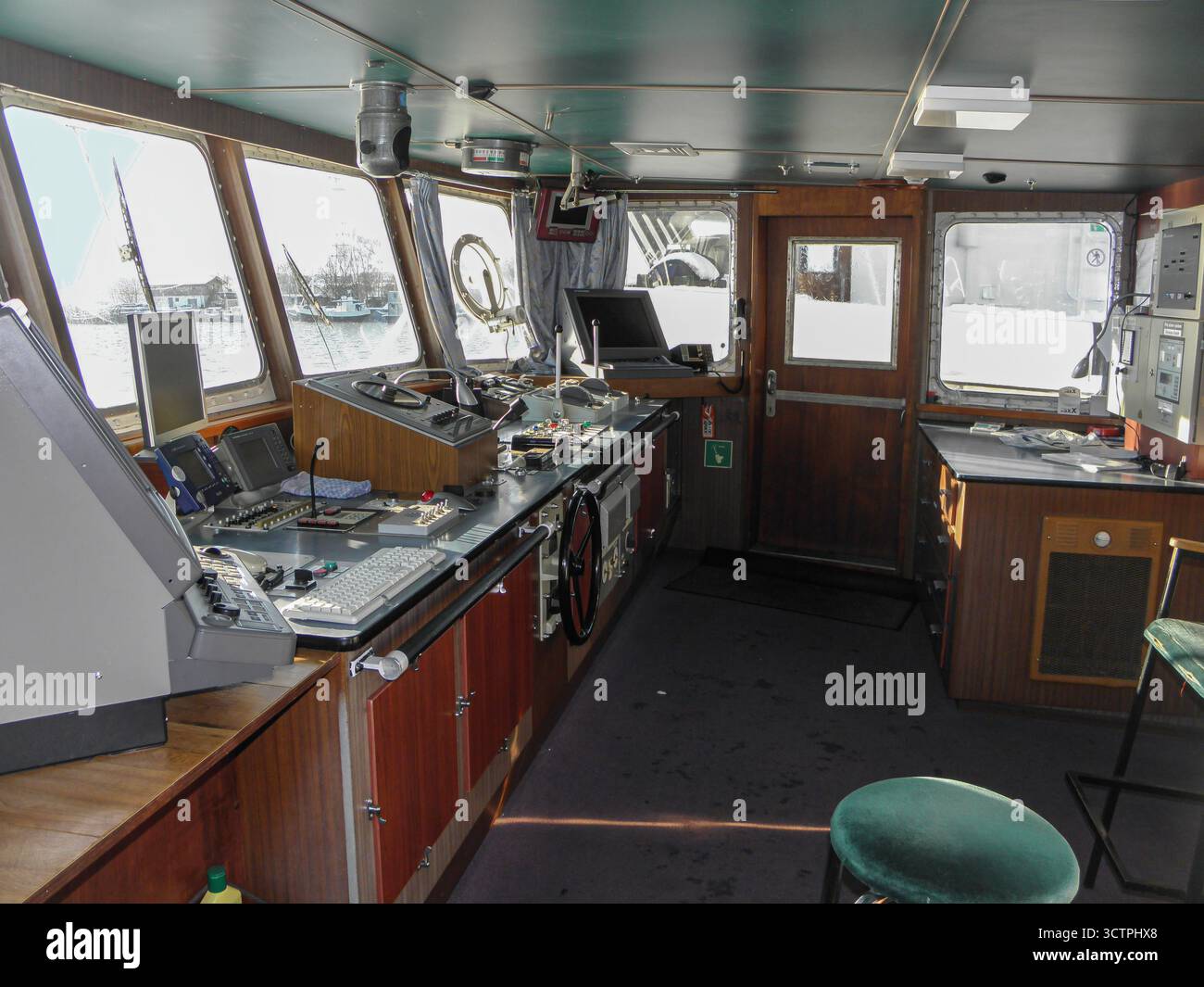 Humanitarian aid gaza 2025 hi-res stock photography and images - Alamy