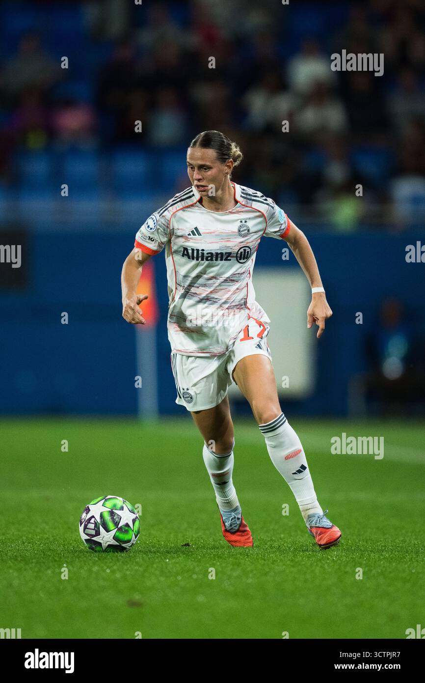 Barcelona, Spain, 7, October, 2025. Bayern Munich women player (17 ...