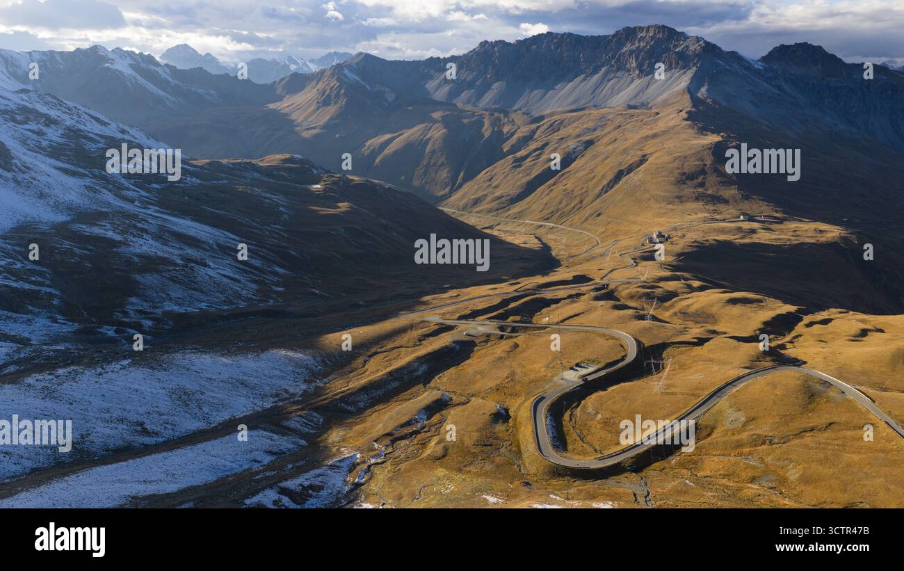 Stelvio pass twisty curved road hi-res stock photography and images - Alamy