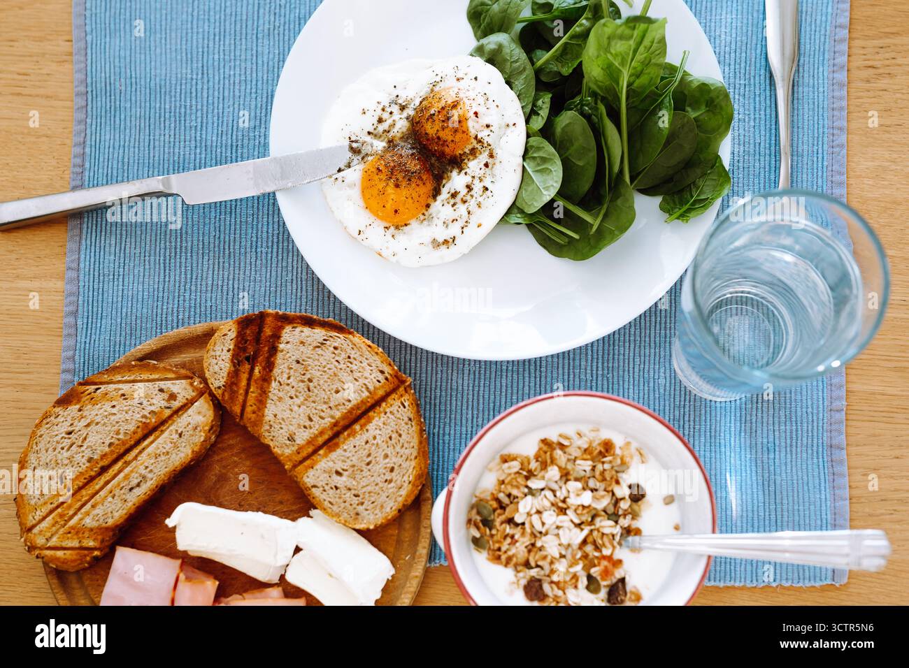 healthy eating breakfast Stock Photo - Alamy