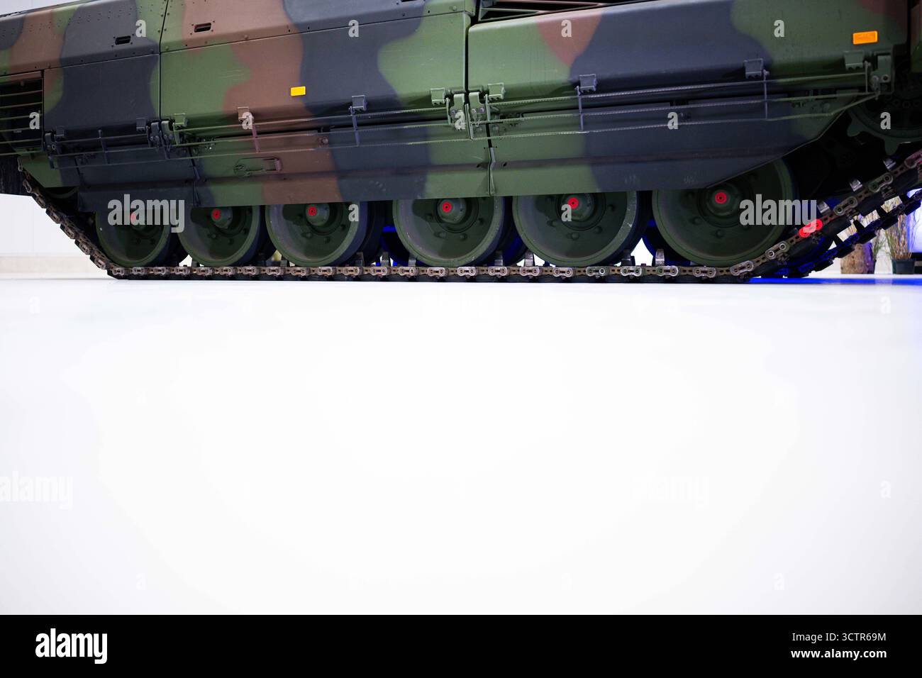 27.08.2025 - Einweihung Artilleriewerk von Rheinmetall in Unterlüß ...