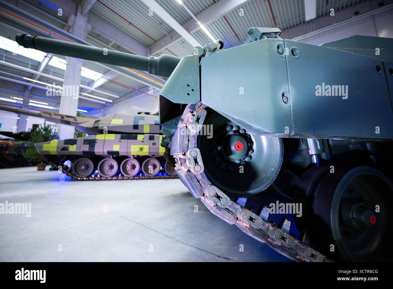 27.08.2025 - Einweihung Artilleriewerk von Rheinmetall in Unterlüß ...