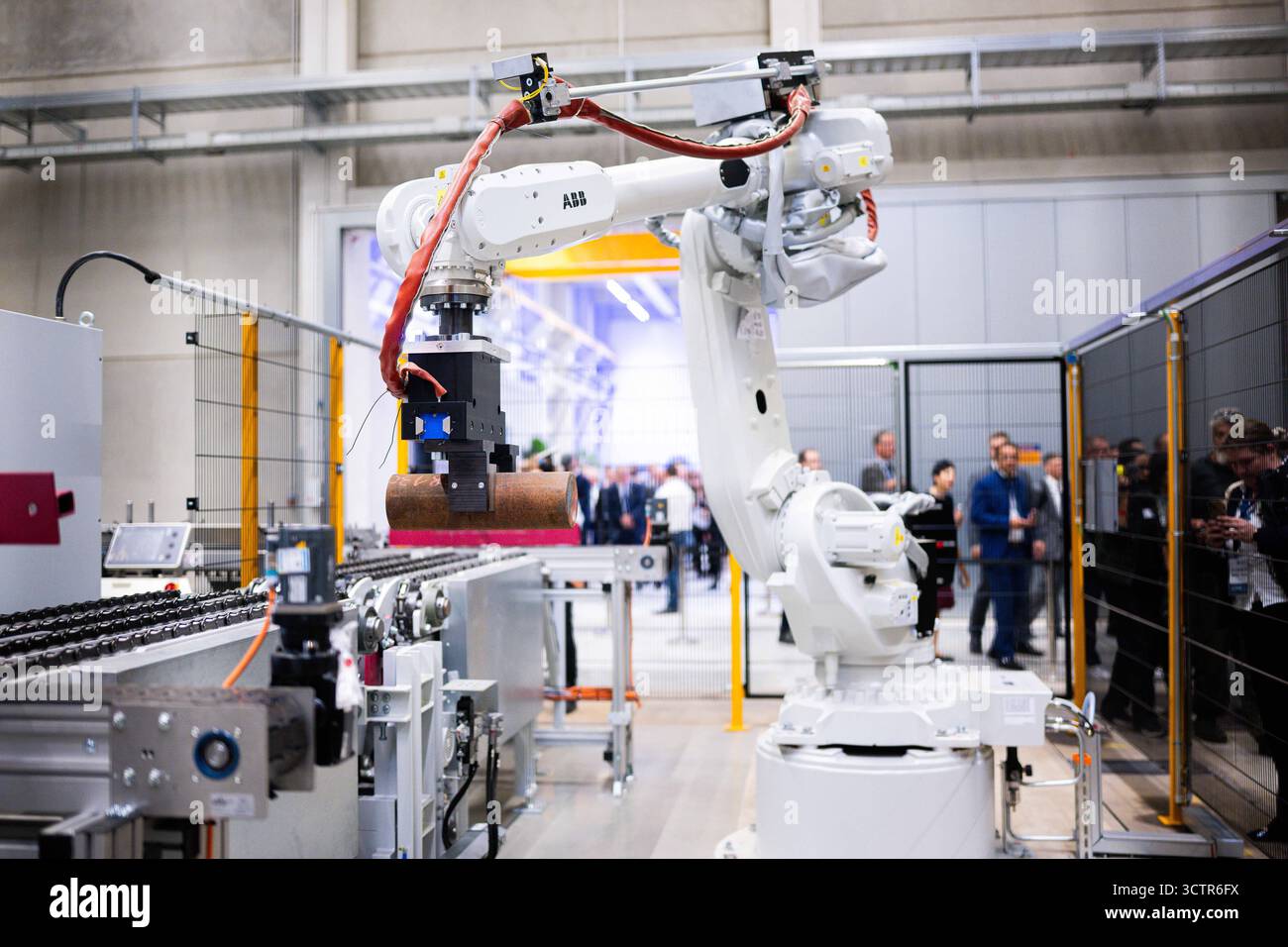 27.08.2025 - Einweihung Artilleriewerk von Rheinmetall in Unterlüß ...