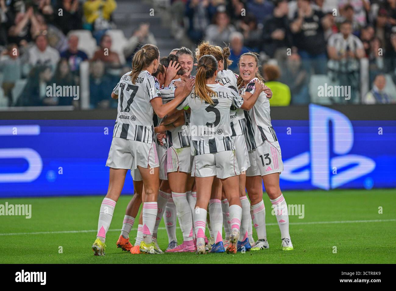 The players of Juventus celebrates the goal during Juventus FC vs SL ...