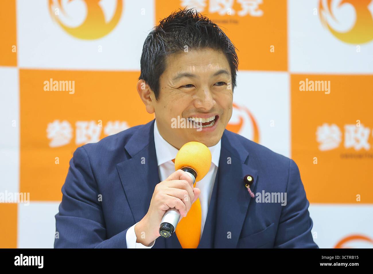 Sanseito leader Kamiya regular press conference -JPN- October 08, 2025 ...