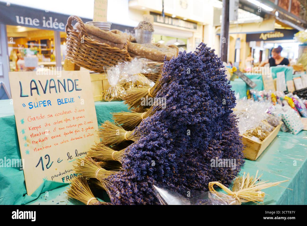 Marché provençal in antibes hi-res stock photography and images - Alamy