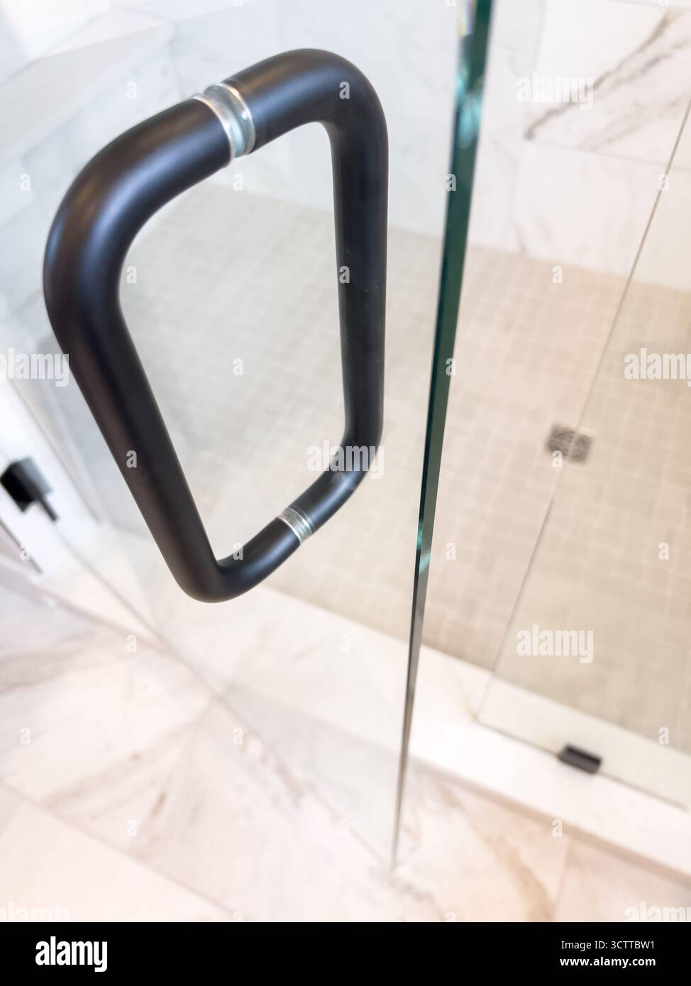 Sleek modern shower enclosure hi-res stock photography and images - Alamy