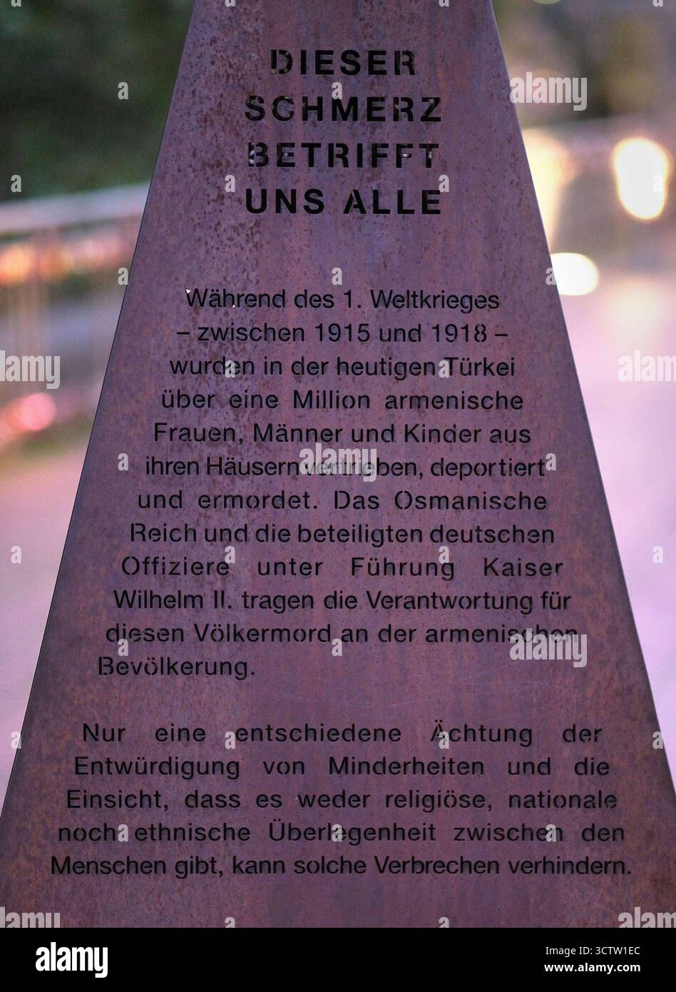 Mahnmal Völkermord Armenier Köln, 06.10.2025: Das Mahnmal, nahe Dom und ...