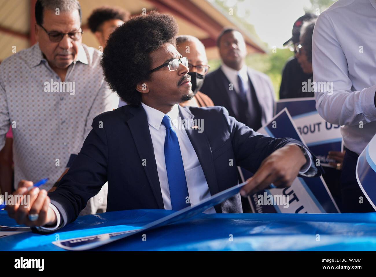 State Rep. Justin J. Pearson, D-Memphis, signs autographs for ...