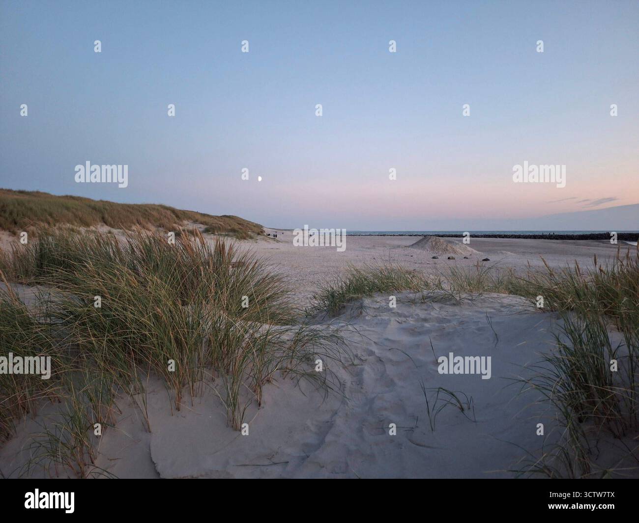 Stockbilder 10/2025 Abendstimmung am Strand von Ringkobing Ringkobing ...