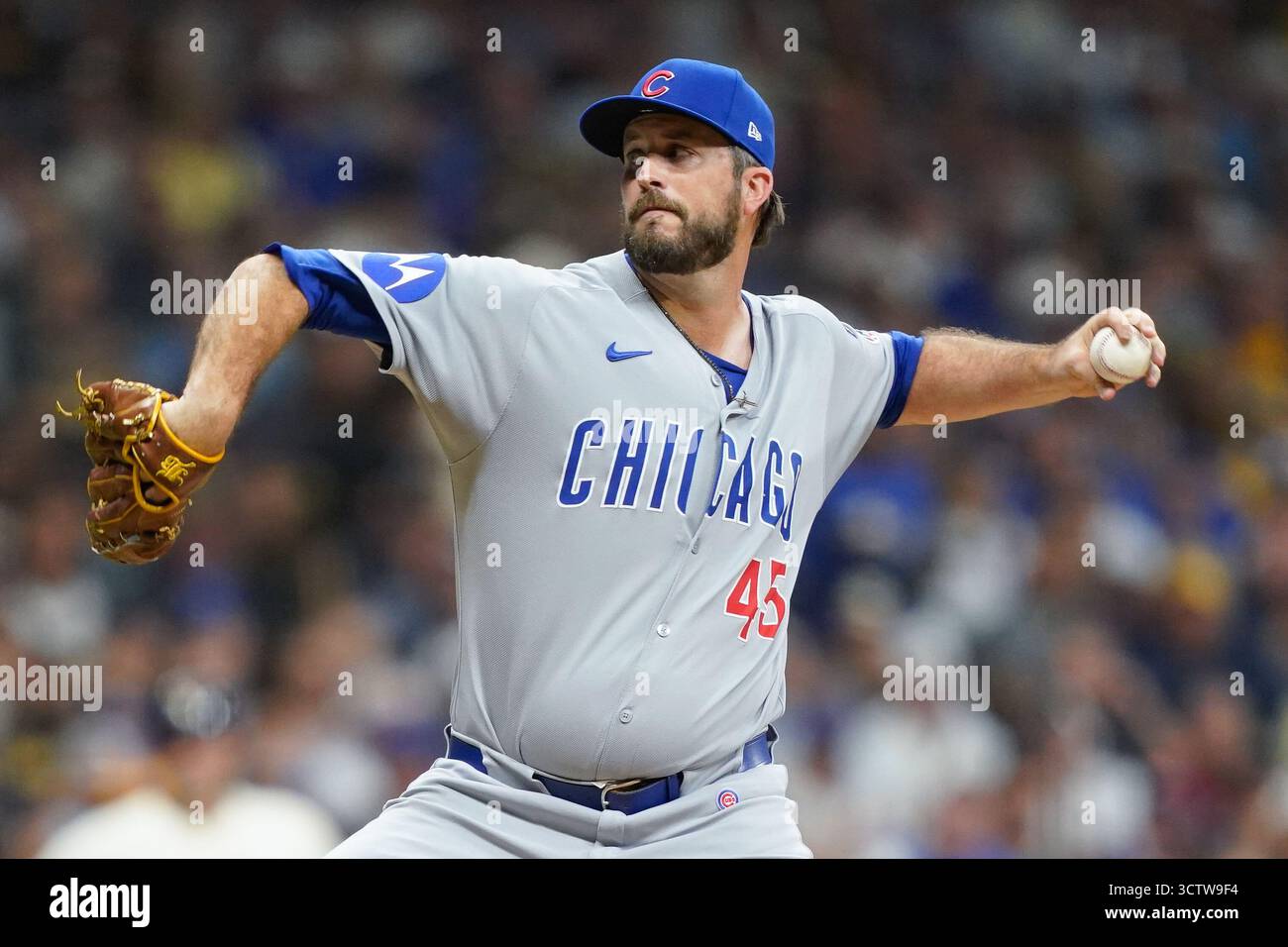 Chicago Cubs pitcher Drew Pomeranz throws during the fifth inning in ...