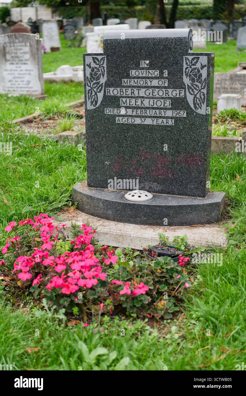 Joe meek newent cemetery hi-res stock photography and images - Alamy