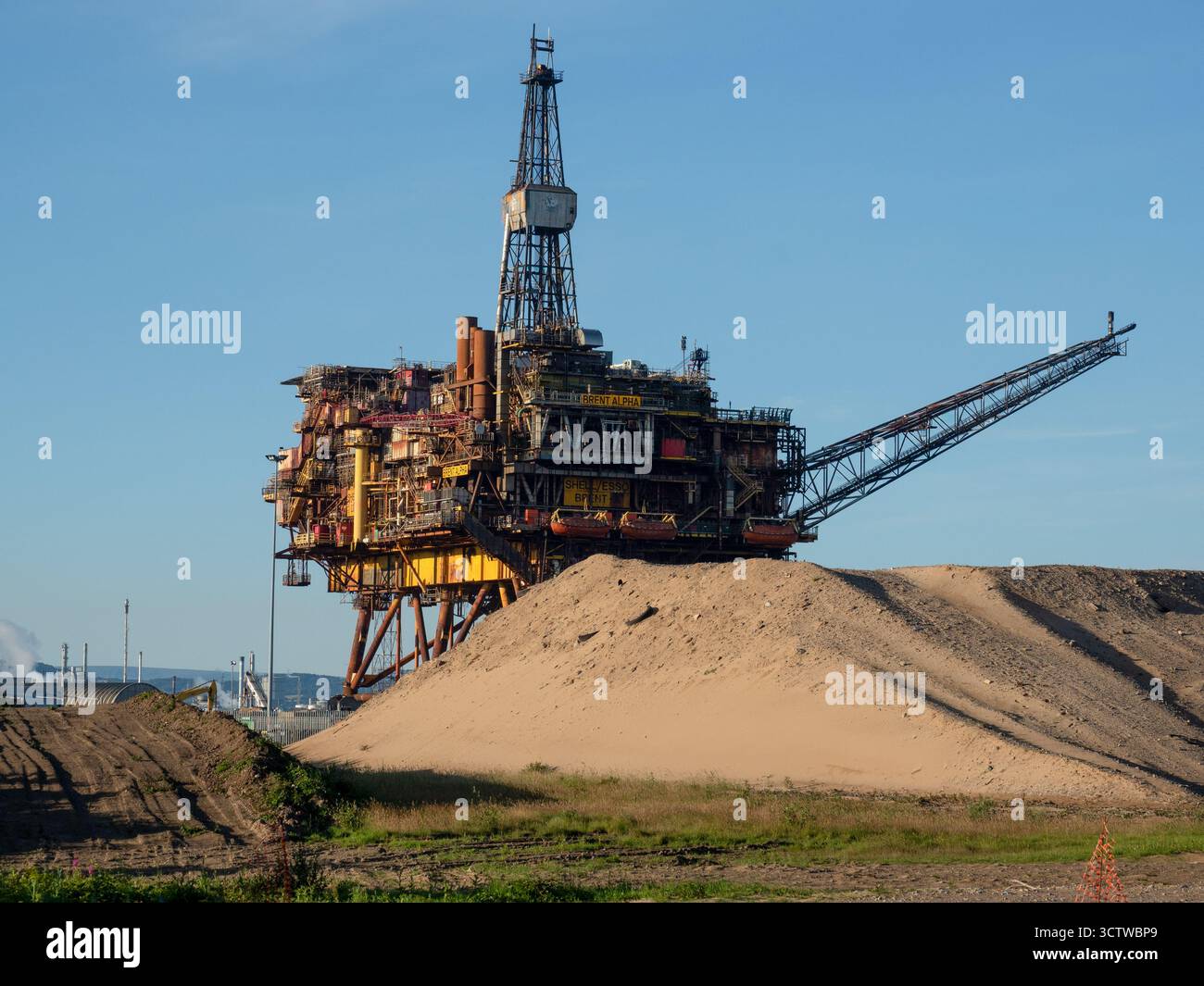Brent Alpha oil platform topside being decommissioned Stock Photo - Alamy