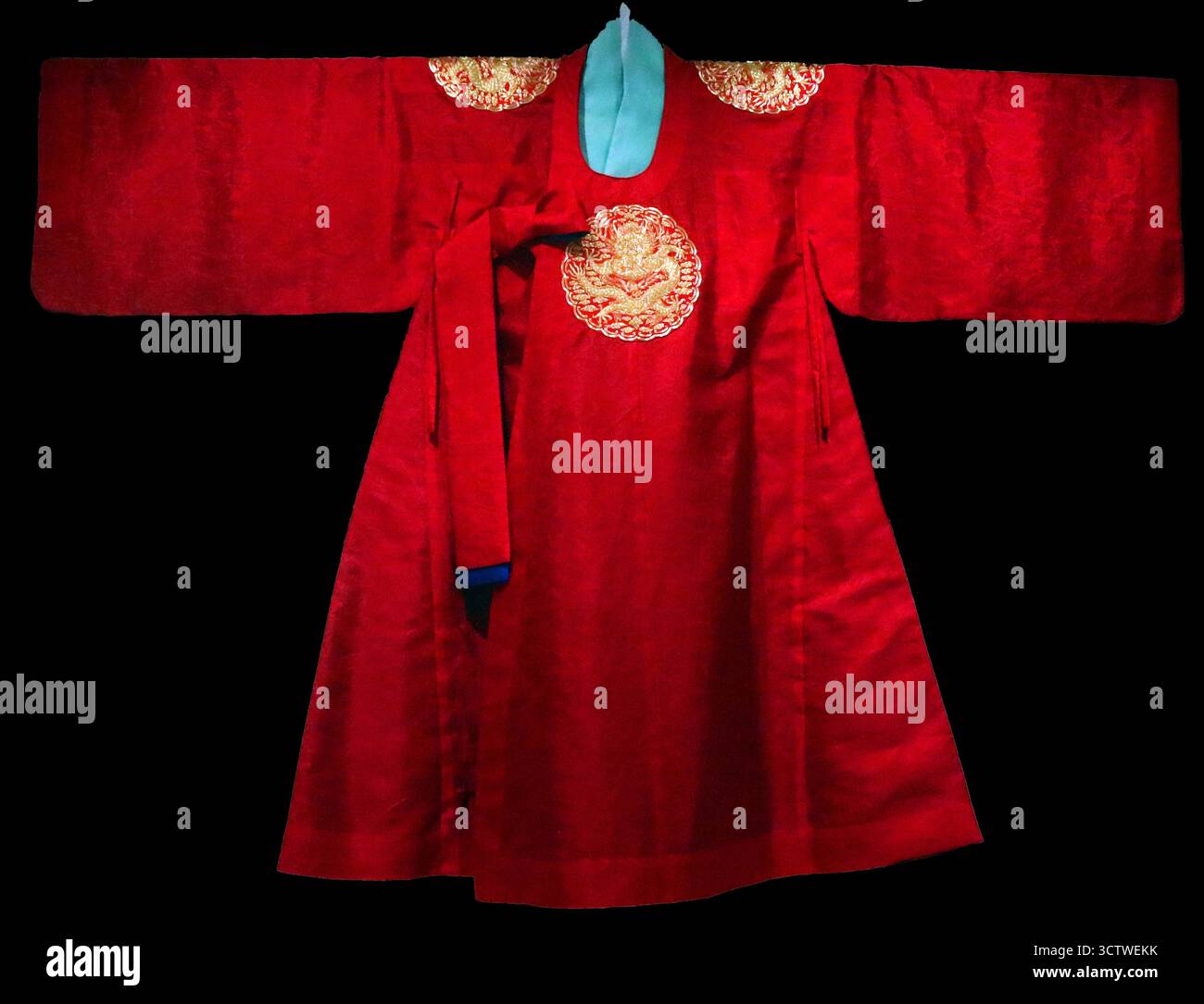 A photograph of a 20th century replica of the day robe of a King during ...