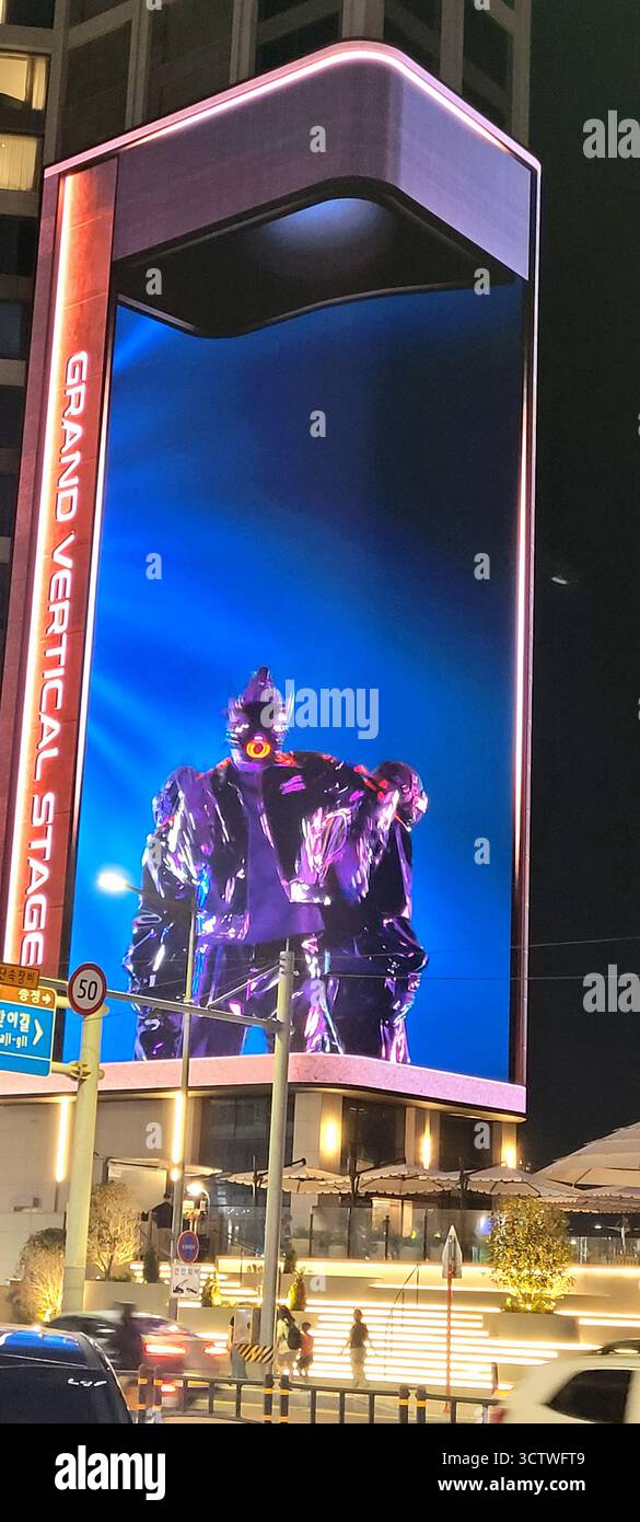 A photograph of the 'Grand Vertical Stage' LED screen near Haeundae ...