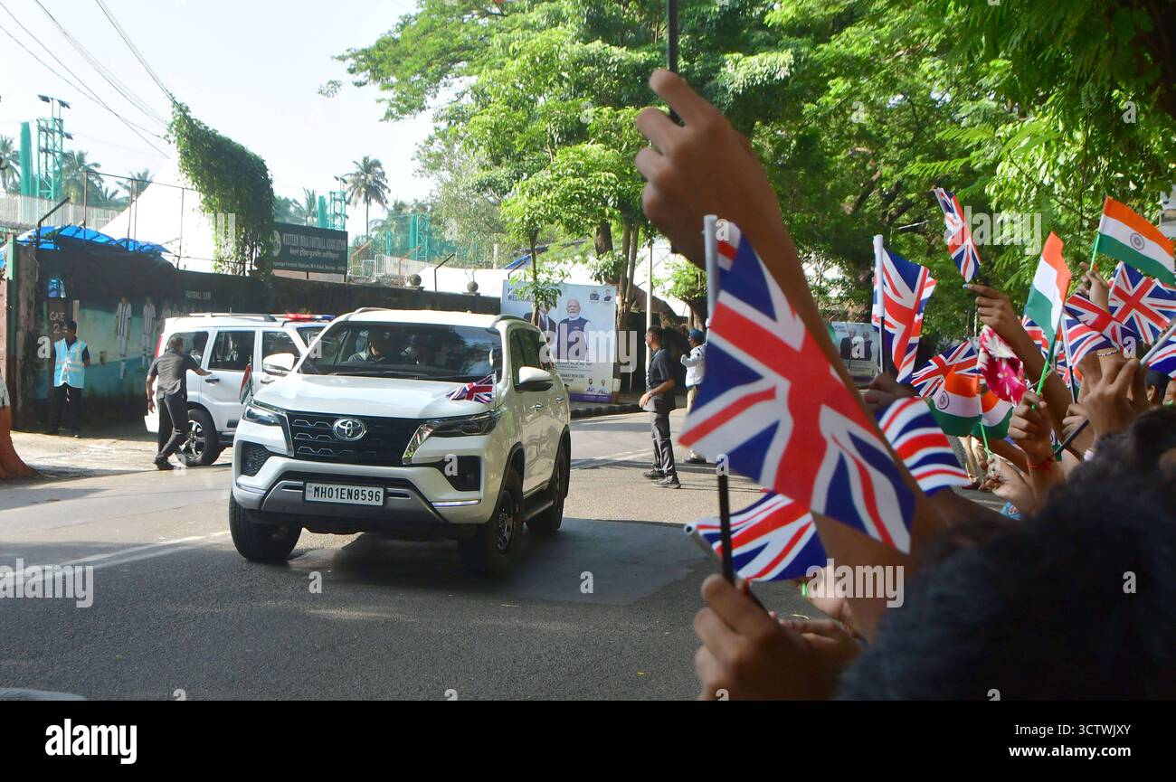 MUMBAI, INDIA - OCTOBER 8: Students from BMC schools wave Indian and UK ...