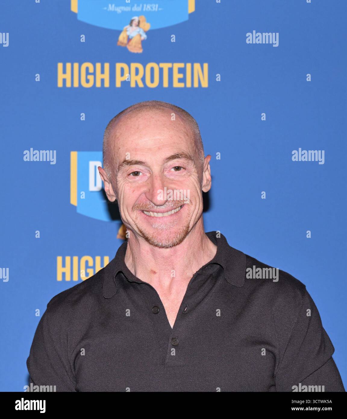 Milan, Italy De Cecco with Elisabetta Canalis and Jury Chechi ...