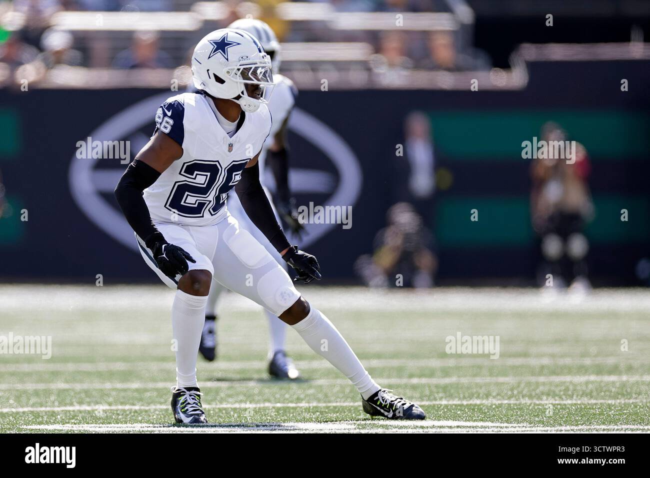 Dallas Cowboys cornerback Daron Bland (26) defends during an NFL ...